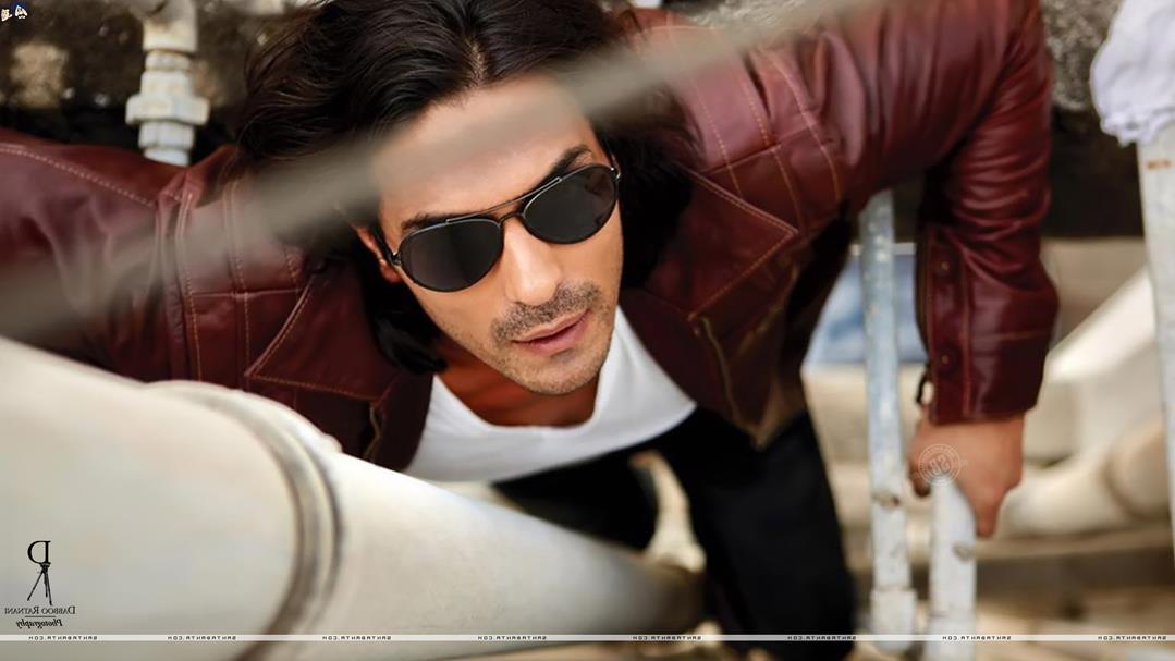 SantaBanta Wallpapers Arjun Rampal